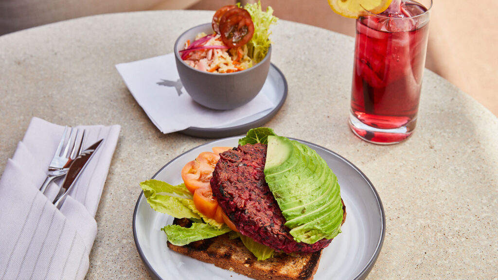 Longevity Spa | Retreat In Sedona | Poolside Dining